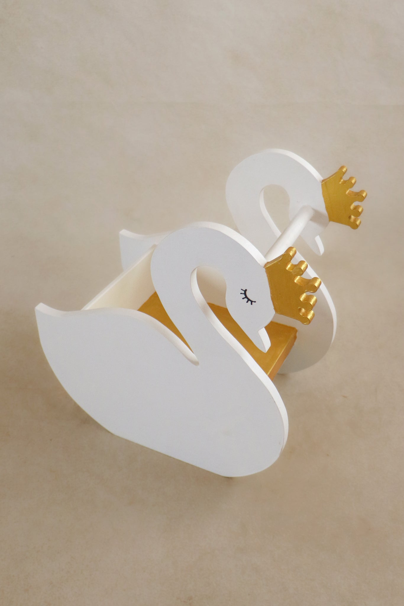 Swan Prop – Artista Prop Shop