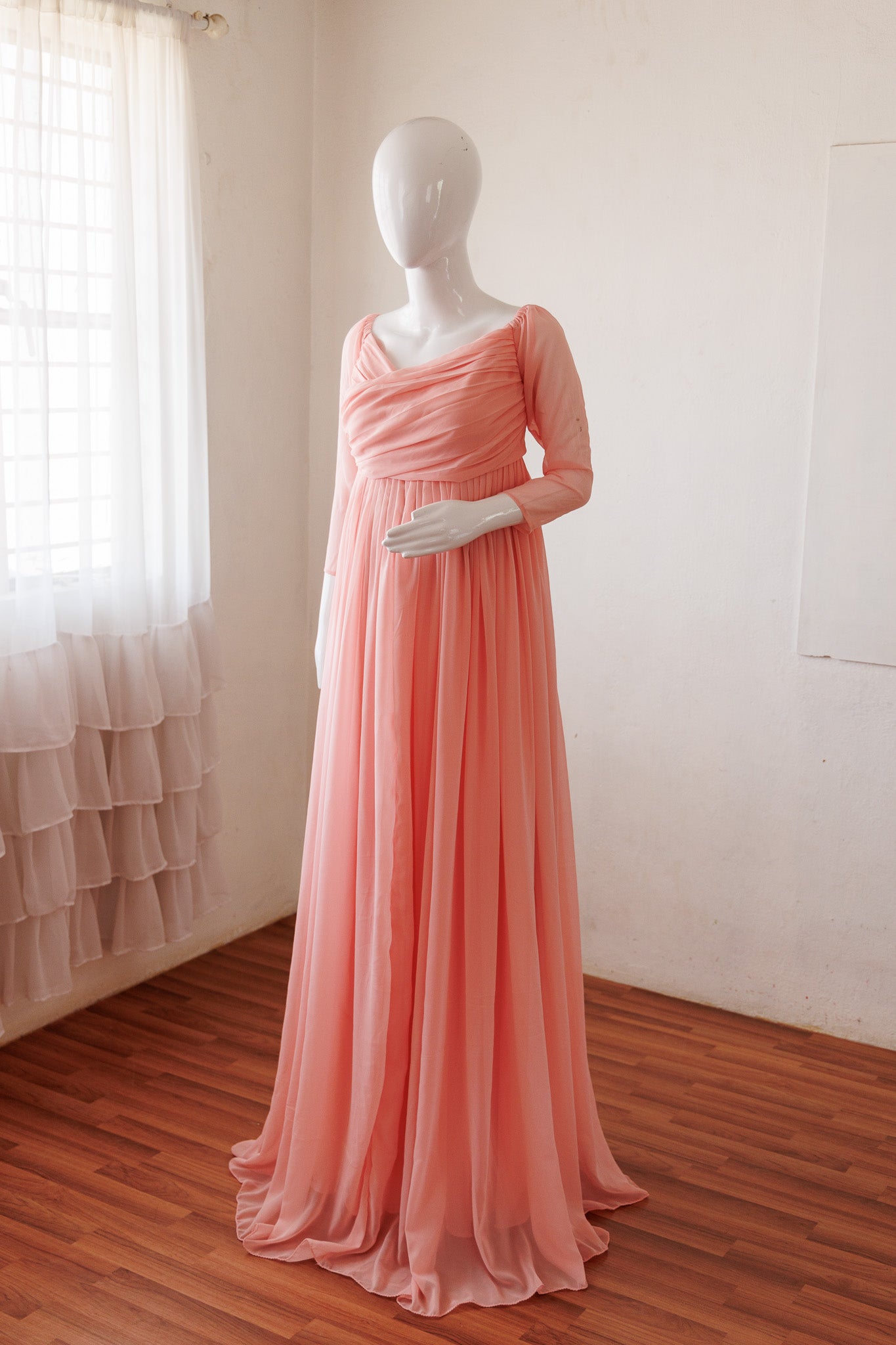 Berry Gown – Artista Prop Shop