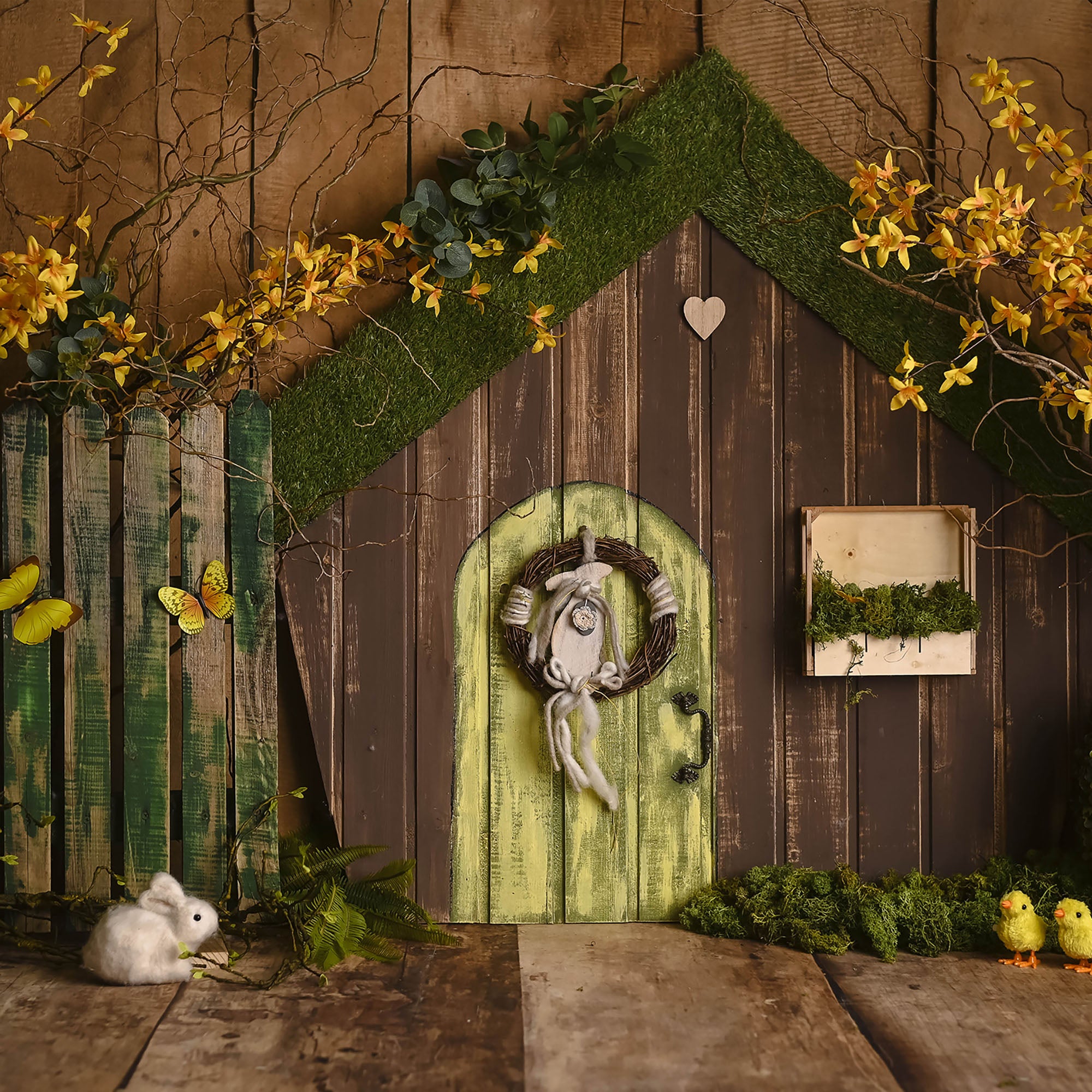 RTS Wood House 5X6 ft. Fabric – Artista Prop Shop