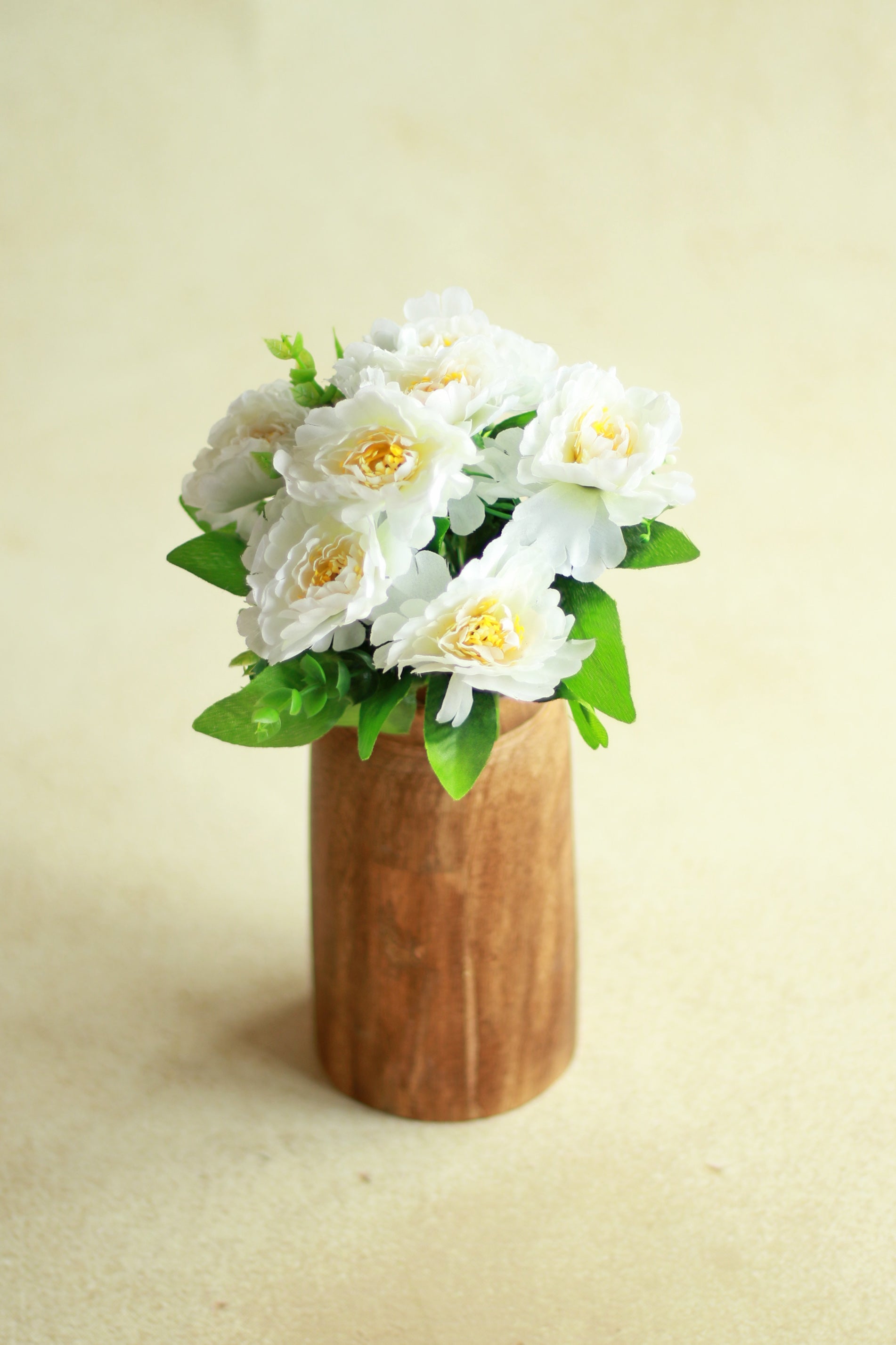 Daffodil - White – Artista Prop Shop